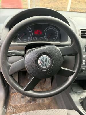 Pelēks Volkswagen Touran 2004 Kauņa, ar dzinēja tilpumu 1.60 L un nobraukumu 257 tūkst. km par 1500 €, foto 13 vietnē AUTOMOTO.COM.LV