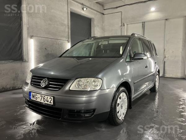 Pelēks Volkswagen Touran 2004 Tukums, ar dzinēja tilpumu 1.90 L un nobraukumu 343 tūkst. km par 1650 €, foto 1 vietnē AUTOMOTO.COM.LV
