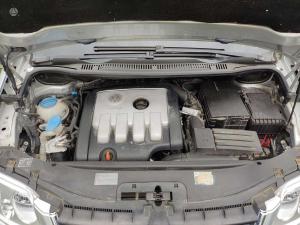 Pelēks Volkswagen Touran 2004 Pakruojis, ar dzinēja tilpumu 1.97 L un nobraukumu 222 tūkst. km par 1000 €, foto 6 vietnē AUTOMOTO.COM.LV
