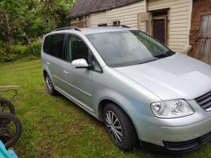 Pelēks Volkswagen Touran 2004 Pakruojis, ar dzinēja tilpumu 1.97 L un nobraukumu 222 tūkst. km par 1000 €, foto 7 vietnē AUTOMOTO.COM.LV