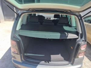 Pelēks Volkswagen Touran 2004 Kauņa, ar dzinēja tilpumu 2.00 L un nobraukumu 274 tūkst. km par 1900 €, foto 11 vietnē AUTOMOTO.COM.LV