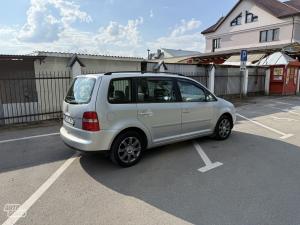 Grey Volkswagen Touran 2004 in Panevezys, with an engine capacity of 1.90 L and mileage of 356 thousand km for 1250 €, photo 3 on AUTOMOTO.COM.LV