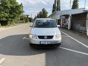 Grey Volkswagen Touran 2004 in Panevezys, with an engine capacity of 1.90 L and mileage of 356 thousand km for 1250 €, photo 7 on AUTOMOTO.COM.LV