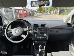 Grey Volkswagen Touran 2004 in Panevezys, with an engine capacity of 1.90 L and mileage of 356 thousand km for 1250 €, photo 8 on AUTOMOTO.COM.LV