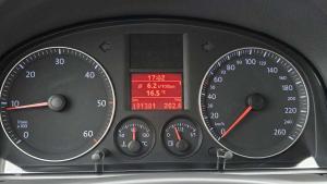 Pelēks Volkswagen Touran 2004 Viļņa, ar dzinēja tilpumu 2.00 L un nobraukumu 190 tūkst. km par 3600 €, foto 14 vietnē AUTOMOTO.COM.LV