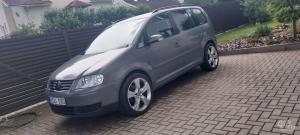 Grey Volkswagen Touran 2004 in Vilnius, with an engine capacity of 1.90 L and mileage of 322 thousand km for 2600 €, photo 12 on AUTOMOTO.COM.LV