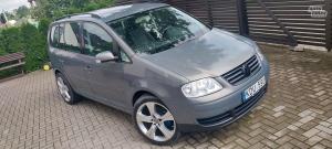 Grey Volkswagen Touran 2004 in Vilnius, with an engine capacity of 1.90 L and mileage of 322 thousand km for 2500 €, photo  on AUTOMOTO.COM.LV