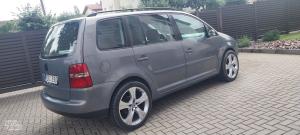 Grey Volkswagen Touran 2004 in Vilnius, with an engine capacity of 1.90 L and mileage of 322 thousand km for 2500 €, photo 6 on AUTOMOTO.COM.LV