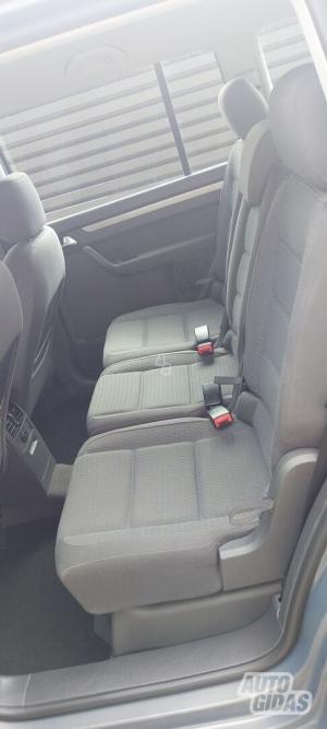 Grey Volkswagen Touran 2004 in Vilnius, with an engine capacity of 1.90 L and mileage of 322 thousand km for 2500 €, photo 15 on AUTOMOTO.COM.LV