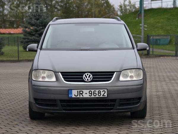 Volkswagen Touran 2004 RÄ«ga vietnÄ PelÄks Volkswagen Touran 2004 RÄ«ga, ar dzinÄja tilpumu 1.90 L un nobraukumu 429 tÅ«kst. km par 2500 ā¬, foto 4 vietnÄ AUTOMOTO.COM.LV