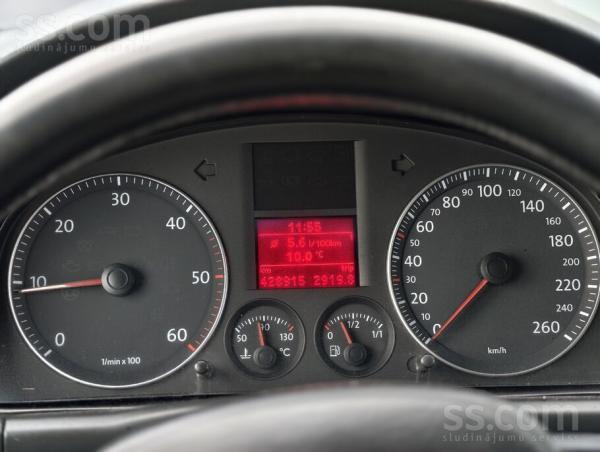 Volkswagen Touran 2004 RÄ«ga vietnÄ PelÄks Volkswagen Touran 2004 RÄ«ga, ar dzinÄja tilpumu 1.90 L un nobraukumu 429 tÅ«kst. km par 2500 ā¬, foto 9 vietnÄ AUTOMOTO.COM.LV