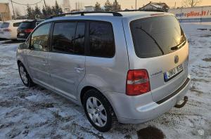 Pelēks Volkswagen Touran 2005 Kauņa, ar dzinēja tilpumu 1.90 L un nobraukumu 351 tūkst. km par 2250 €, foto 3 vietnē AUTOMOTO.COM.LV