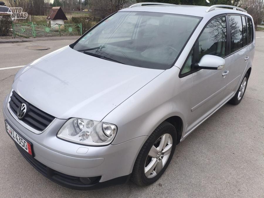Grey Volkswagen Touran 2005 in Joniskis, with an engine capacity of 1.90 L and mileage of 233 thousand km for 1999 €, photo 19 on AUTOMOTO.COM.LV