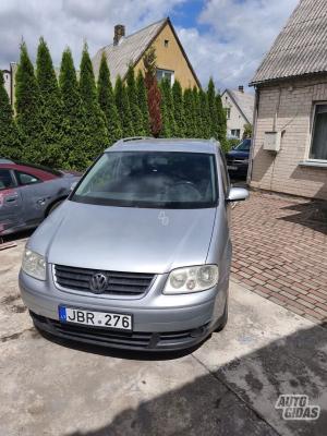 Grey Volkswagen Touran 2005 in Vilnius, with an engine capacity of 1.90 L and mileage of 302 thousand km for 1700 €, photo 6 on AUTOMOTO.COM.LV
