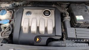 Grey Volkswagen Touran 2005 in Daugavpils, with an engine capacity of 1.90 L and mileage of 305 thousand km for 1500 €, photo 16 on AUTOMOTO.COM.LV