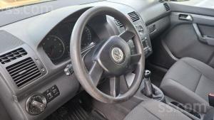 Grey Volkswagen Touran 2005 in Daugavpils, with an engine capacity of 1.90 L and mileage of 305 thousand km for 1500 €, photo 23 on AUTOMOTO.COM.LV