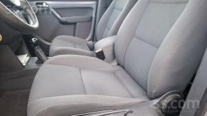 Grey Volkswagen Touran 2005 in Daugavpils, with an engine capacity of 1.90 L and mileage of 305 thousand km for 1500 €, photo 24 on AUTOMOTO.COM.LV