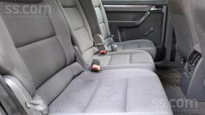 Grey Volkswagen Touran 2005 in Daugavpils, with an engine capacity of 1.90 L and mileage of 305 thousand km for 1500 €, photo 27 on AUTOMOTO.COM.LV