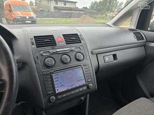 Grey Volkswagen Touran 2005 in Siauliai, with an engine capacity of 1.90 L and mileage of 370 thousand km for 1250 €, photo 11 on AUTOMOTO.COM.LV