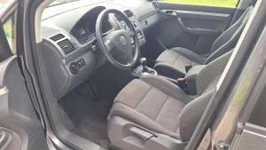 Grey Volkswagen Touran 2005 in Vilnius, with an engine capacity of 1.97 L and mileage of 238 thousand km for 2950 €, photo 14 on AUTOMOTO.COM.LV