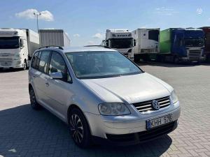 Pelēks Volkswagen Touran 2005 Šalčininkai, ar dzinēja tilpumu 1.90 L un nobraukumu 400 tūkst. km par 550 €, foto  vietnē AUTOMOTO.COM.LV
