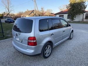 Grey Volkswagen Touran 2005 in Ventspils, with an engine capacity of 1.90 L and mileage of 324 thousand km for 1990 €, photo 5 on AUTOMOTO.COM.LV