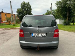 Grey Volkswagen Touran 2005 in Panevezys, with an engine capacity of 2.00 L and mileage of 290 thousand km for 450 €, photo 9 on AUTOMOTO.COM.LV