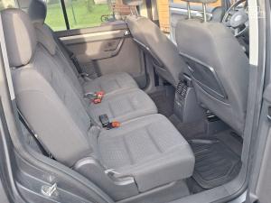 Pelēks Volkswagen Touran 2005 Mažeikiai, ar dzinēja tilpumu 1.90 L un nobraukumu 290 tūkst. km par 3150 €, foto 14 vietnē AUTOMOTO.COM.LV
