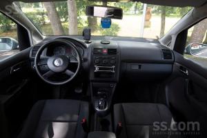 Pelēks Volkswagen Touran 2005 Jelgava, ar dzinēja tilpumu 1.90 L un nobraukumu 384 tūkst. km par 1899 €, foto 6 vietnē AUTOMOTO.COM.LV