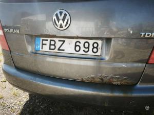 Grey Volkswagen Touran 2005 in Klaipeda, with an engine capacity of 1.90 L and mileage of 270 thousand km for 500 €, photo 13 on AUTOMOTO.COM.LV