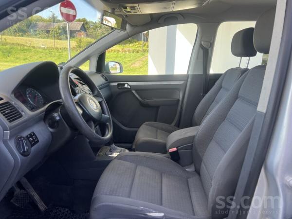 Volkswagen Touran 2005 RÄzekne vietnÄ PelÄks Volkswagen Touran 2005 RÄzekne, ar dzinÄja tilpumu 2.00 L un nobraukumu 324 tÅ«kst. km par 1850 ā¬, foto 8 vietnÄ AUTOMOTO.COM.LV