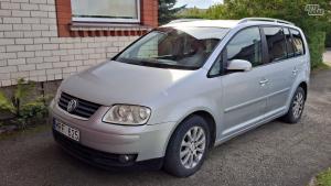 Grey Volkswagen Touran 2005 in Vilnius, with an engine capacity of 1.90 L and mileage of 360 thousand km for 1300 €, photo  on AUTOMOTO.COM.LV