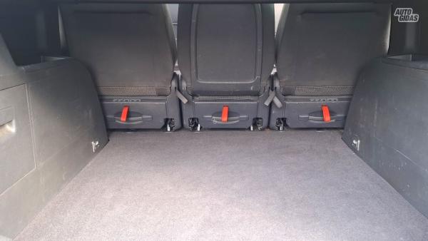 Grey Volkswagen Touran 2005 in Vilnius, with an engine capacity of 1.90 L and mileage of 360 thousand km for 1300 €, photo 7 on AUTOMOTO.COM.LV