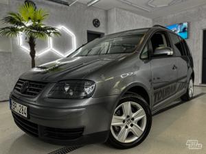 Серый Фольксваген Туран 2005 в Каунас, объемом двигателя 1.90 л и пробегом 323 тыс. км за 2650 €, фото  на AUTOMOTO.COM.LV