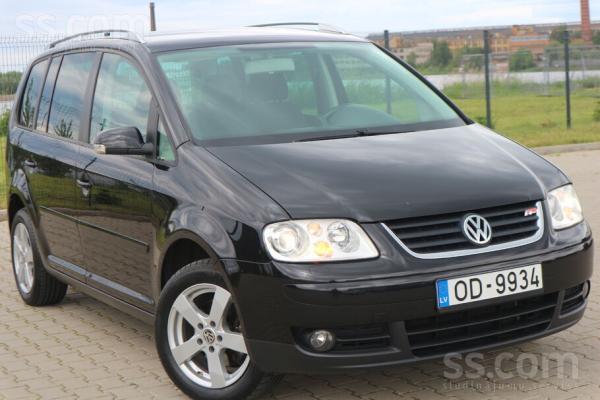 Pelēks Volkswagen Touran 2006 Rīga, ar dzinēja tilpumu 2.00 L un nobraukumu 289 tūkst. km par 3250 €, foto 1 vietnē AUTOMOTO.COM.LV