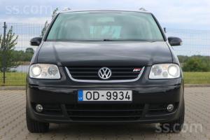 Pelēks Volkswagen Touran 2006 Rīga, ar dzinēja tilpumu 2.00 L un nobraukumu 289 tūkst. km par 3250 €, foto 3 vietnē AUTOMOTO.COM.LV