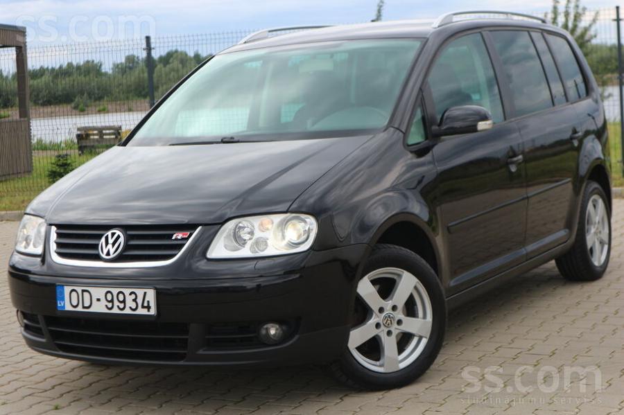 Pelēks Volkswagen Touran 2006 Rīga, ar dzinēja tilpumu 2.00 L un nobraukumu 289 tūkst. km par 3250 €, foto 5 vietnē AUTOMOTO.COM.LV