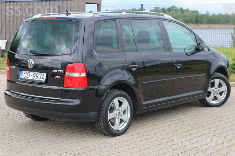 Pelēks Volkswagen Touran 2006 Rīga, ar dzinēja tilpumu 2.00 L un nobraukumu 289 tūkst. km par 3250 €, foto 8 vietnē AUTOMOTO.COM.LV