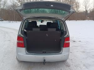 Grey Volkswagen Touran 2006 in Siauliai, with an engine capacity of 2.00 L and mileage of 3 thousand km for 2000 €, photo 3 on AUTOMOTO.COM.LV