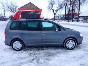 Pelēks Volkswagen Touran 2006 Ukmergė, ar dzinēja tilpumu 1.90 L un nobraukumu 264 tūkst. km par 2250 €, foto 3 vietnē AUTOMOTO.COM.LV