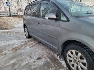 Pelēks Volkswagen Touran 2006 Viļņa, ar dzinēja tilpumu 1.90 L un nobraukumu 360 tūkst. km par 1450 €, foto 8 vietnē AUTOMOTO.COM.LV