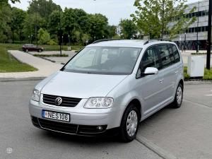 Grey Volkswagen Touran 2006 in Vilnius, with an engine capacity of 1.90 L and mileage of 233 thousand km for 3000 €, photo  on AUTOMOTO.COM.LV