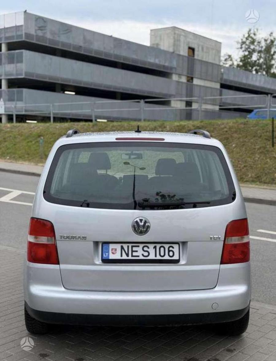 Grey Volkswagen Touran 2006 in Vilnius, with an engine capacity of 1.90 L and mileage of 289 thousand km for 2900 €, photo 7 on AUTOMOTO.COM.LV