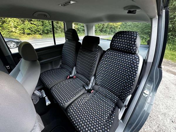Grey Volkswagen Touran 2006 in Vilnius, with an engine capacity of 1.90 L and mileage of 370 thousand km for 1500 €, photo 7 on AUTOMOTO.COM.LV