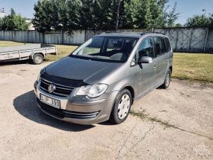 Серый Фольксваген Туран 2006 в Ионава, объемом двигателя 1.90 л и пробегом 387 тыс. км за 850 €, фото  на AUTOMOTO.COM.LV