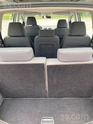 Grey Volkswagen Touran 2006 in Valmiera, with an engine capacity of 2.00 L and mileage of 288 thousand km for 920 €, photo 6 on AUTOMOTO.COM.LV