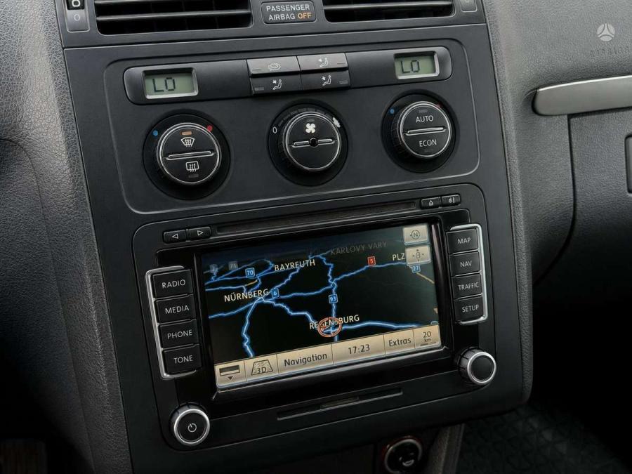 Pelēks Volkswagen Touran 2006 Kauņa, ar dzinēja tilpumu 1.97 L un nobraukumu 288 tūkst. km par 2500 €, foto 12 vietnē AUTOMOTO.COM.LV