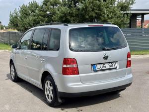 Grey Volkswagen Touran 2006 in Vilnius, with an engine capacity of 1.90 L and mileage of 288 thousand km for 2700 €, photo 4 on AUTOMOTO.COM.LV