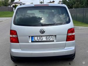 Grey Volkswagen Touran 2006 in Vilnius, with an engine capacity of 1.90 L and mileage of 288 thousand km for 2700 €, photo 6 on AUTOMOTO.COM.LV