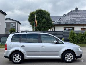 Grey Volkswagen Touran 2006 in Vilnius, with an engine capacity of 1.90 L and mileage of 288 thousand km for 2700 €, photo 9 on AUTOMOTO.COM.LV